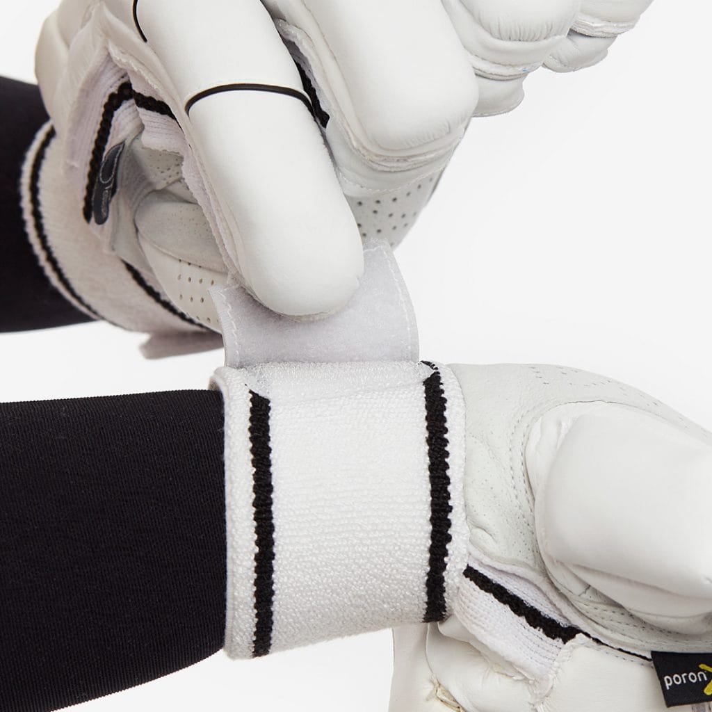 Cricket Gloves Archives - Cricket Company